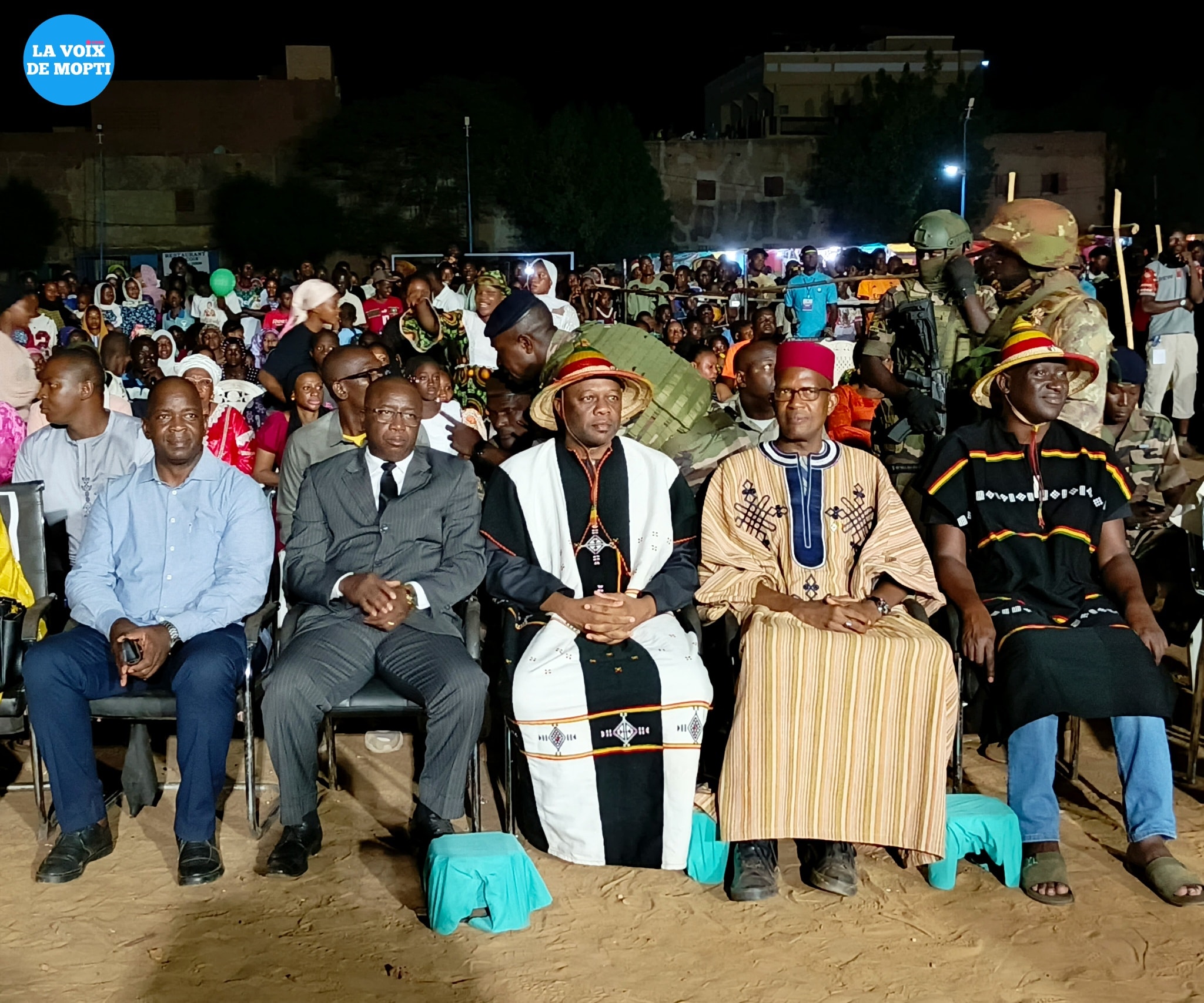 Mopti : le tissu traditionnel Khassa à l'honneur lors de la semaine ...